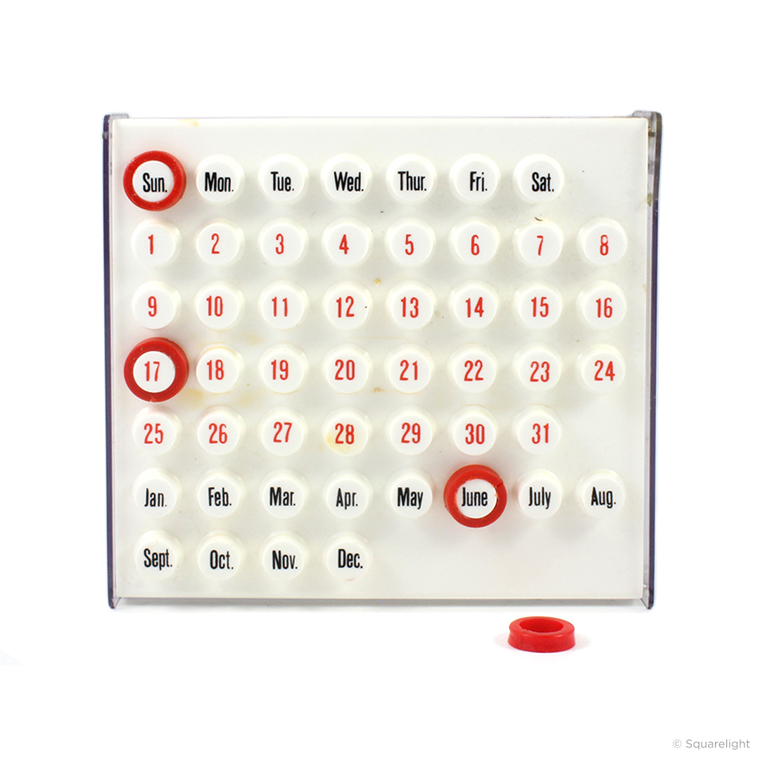 Ring-a-Day Memo Dispenser – Future Forms